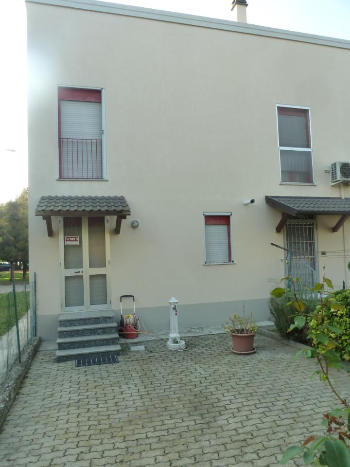 Casa indipendente in vendita a Morano Sul Po