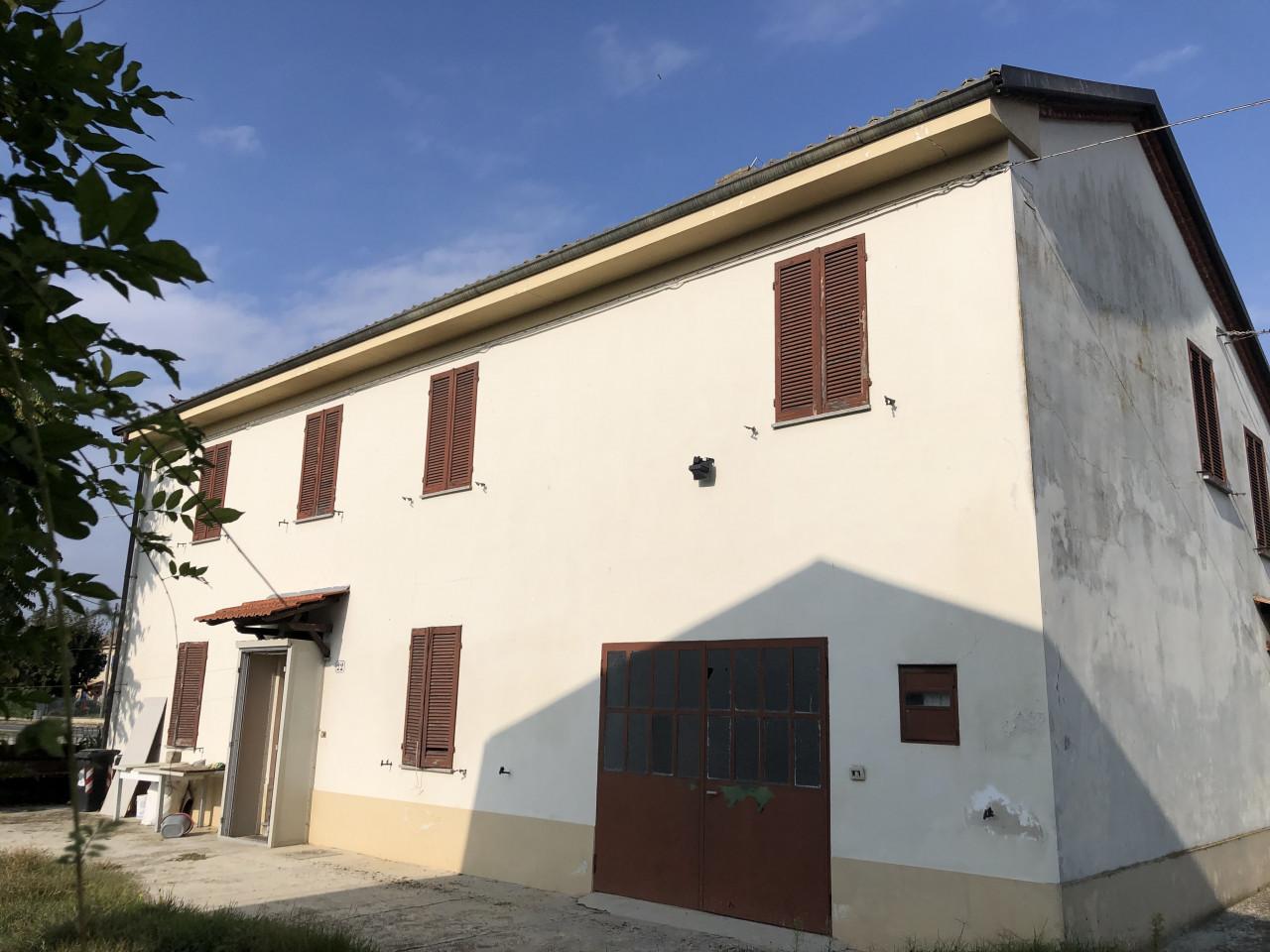 Villa in vendita a Casale Monferrato