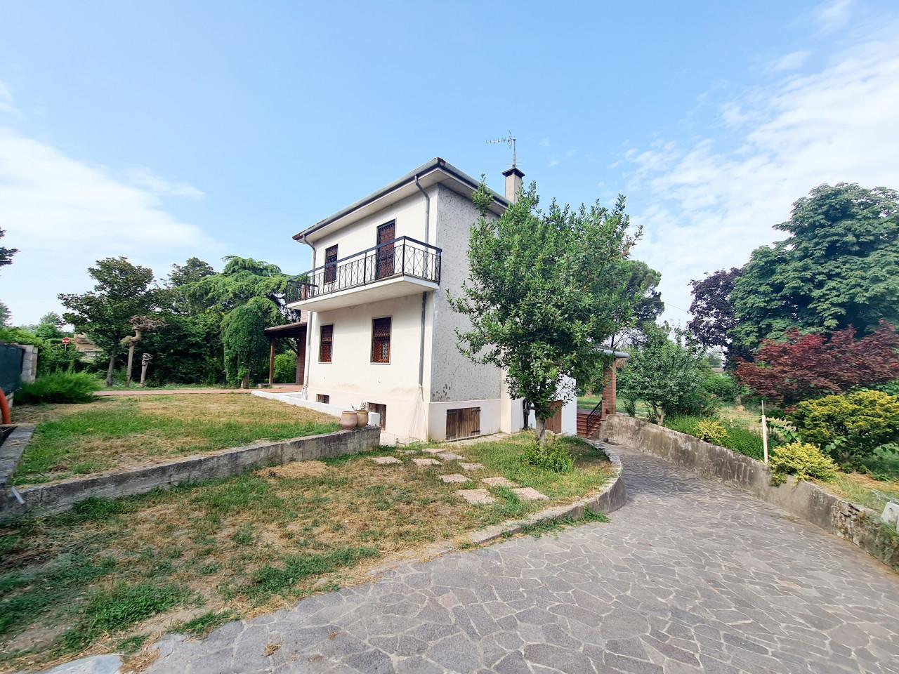 Casa indipendente in vendita a Borgo Veneto