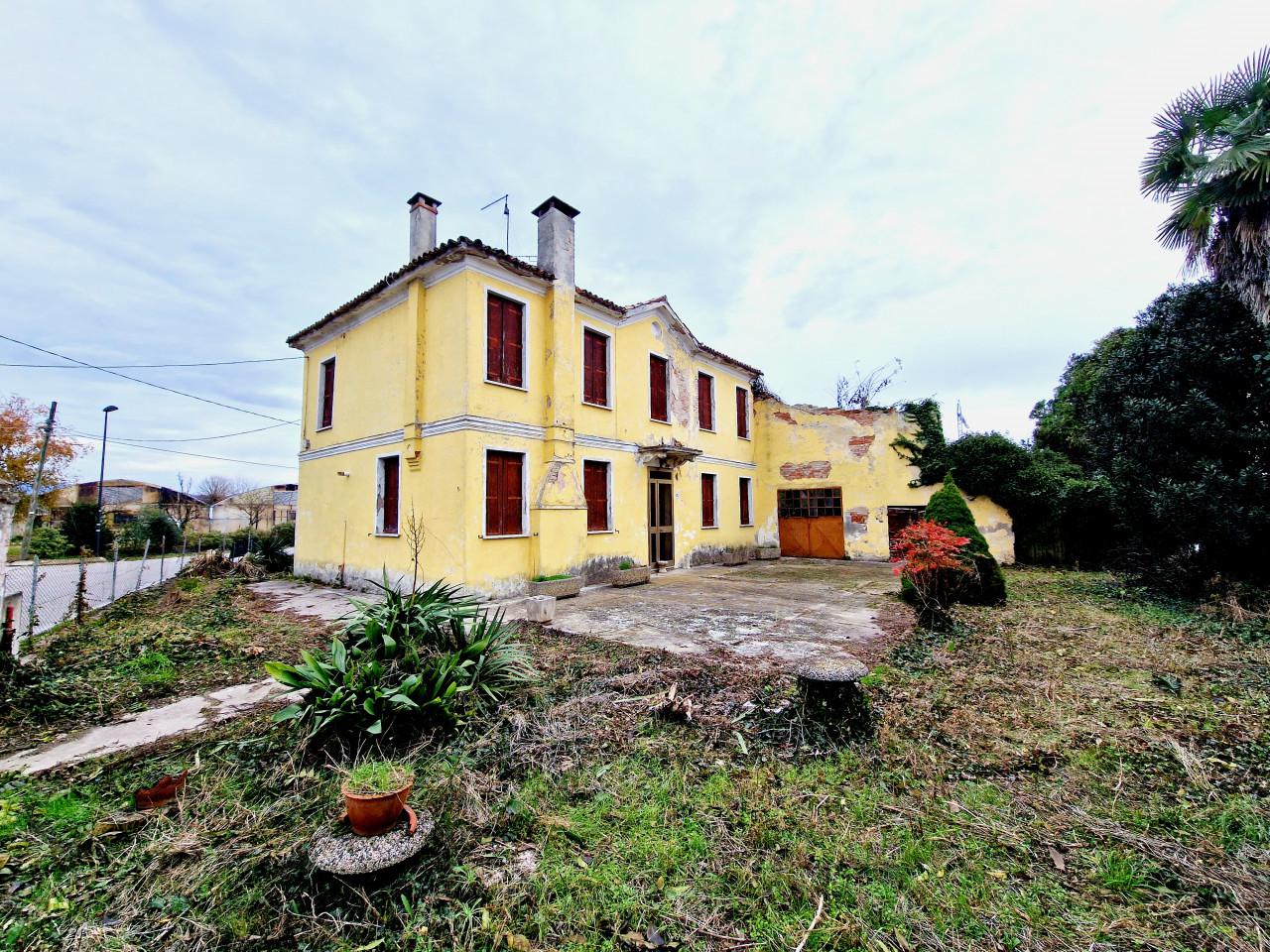 Casa indipendente in vendita a Este