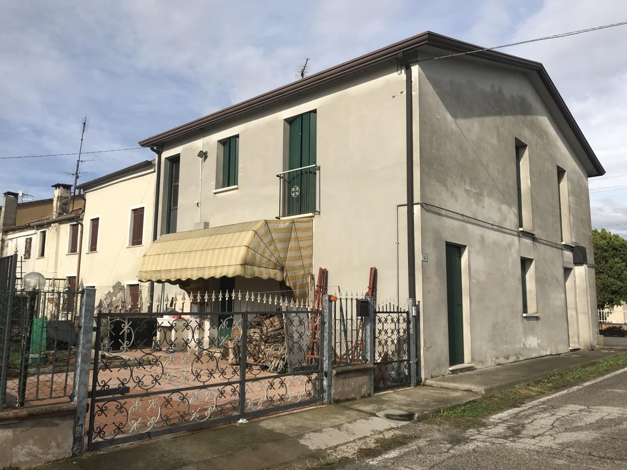 Casa indipendente in vendita a Casale Di Scodosia