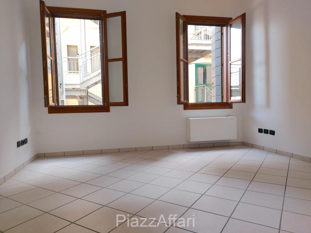 Ufficio in affitto a Pontelongo