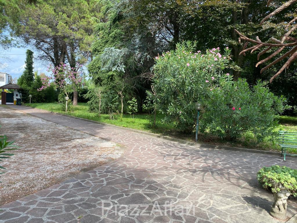 Villa in vendita a Legnaro