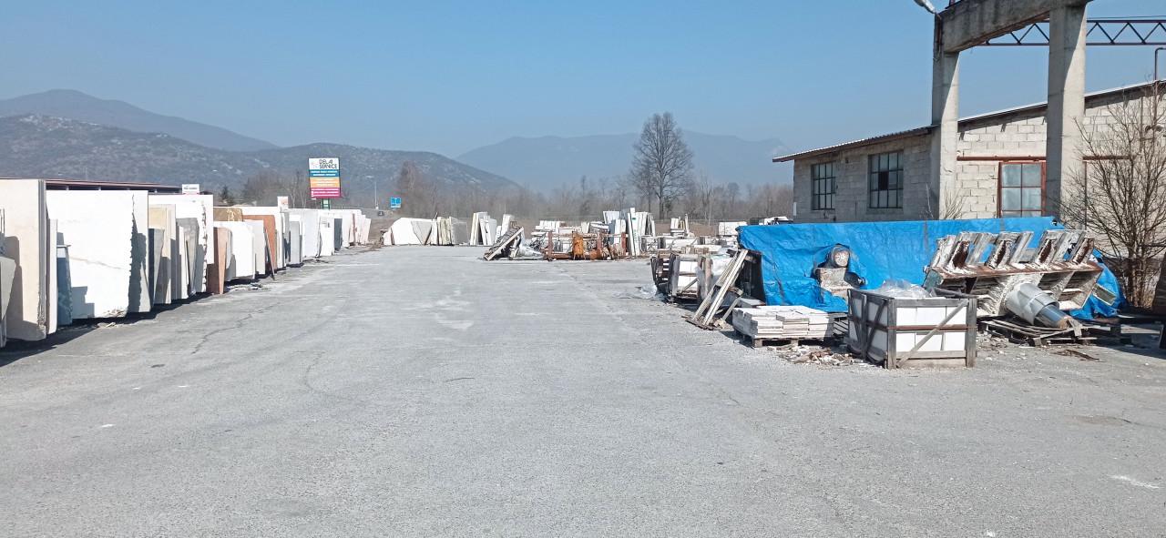 Capannone in vendita a Prevalle