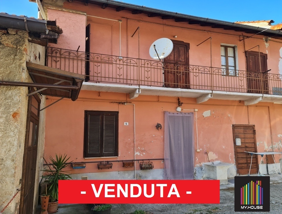 Terratetto unifamiliare in vendita a Jerago Con Orago