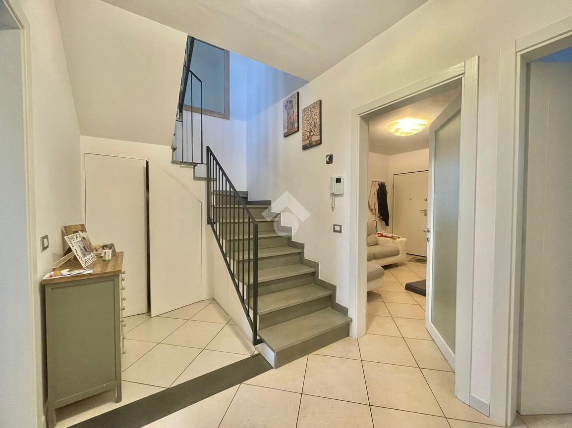 Casa indipendente in vendita a Campi Bisenzio