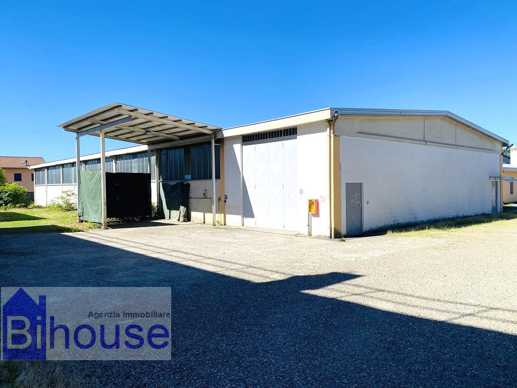 Capannone in affitto a Lessona