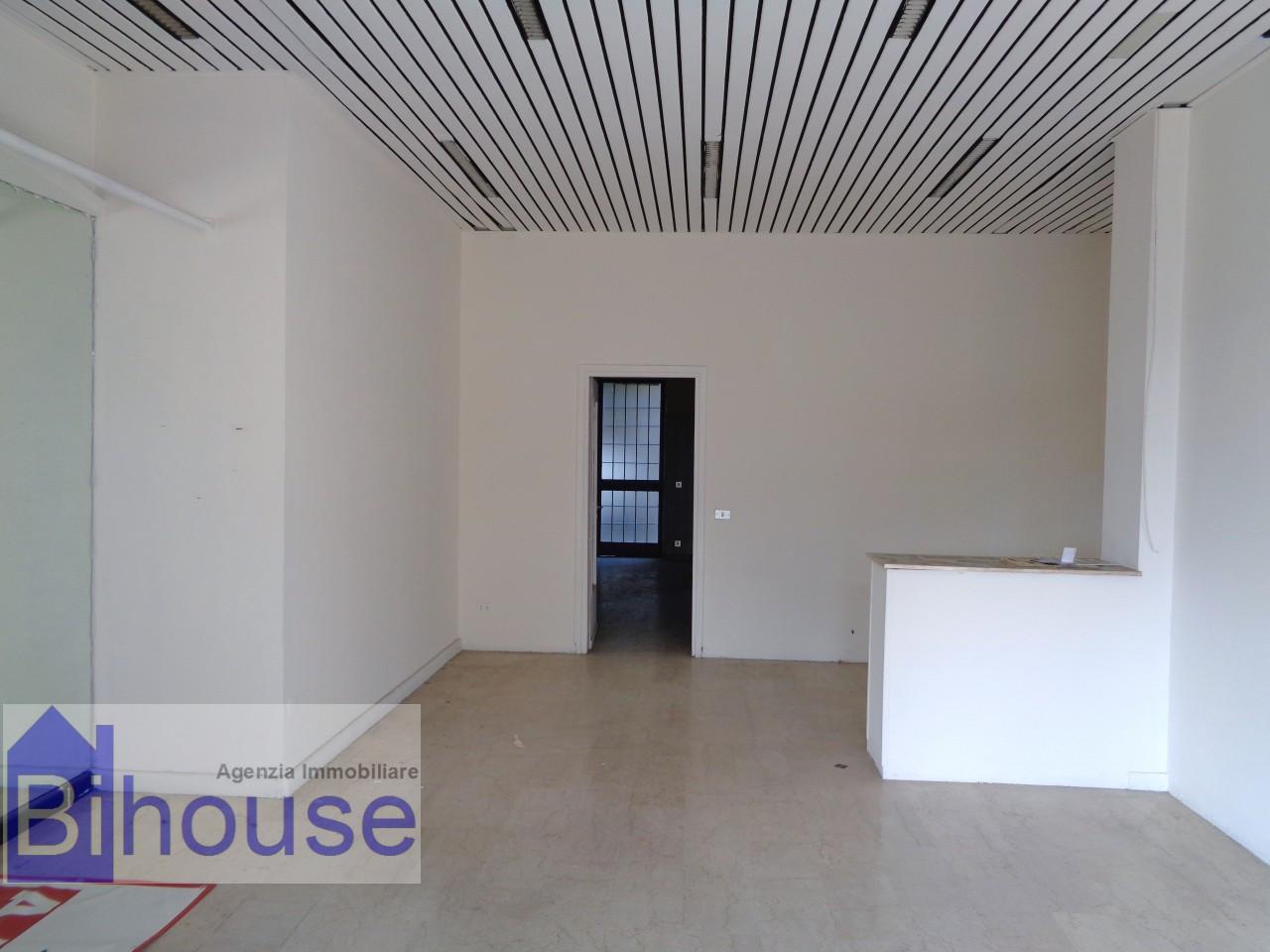 Negozio in affitto a Biella