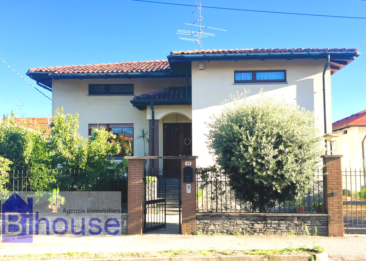 Villa in vendita a Candelo