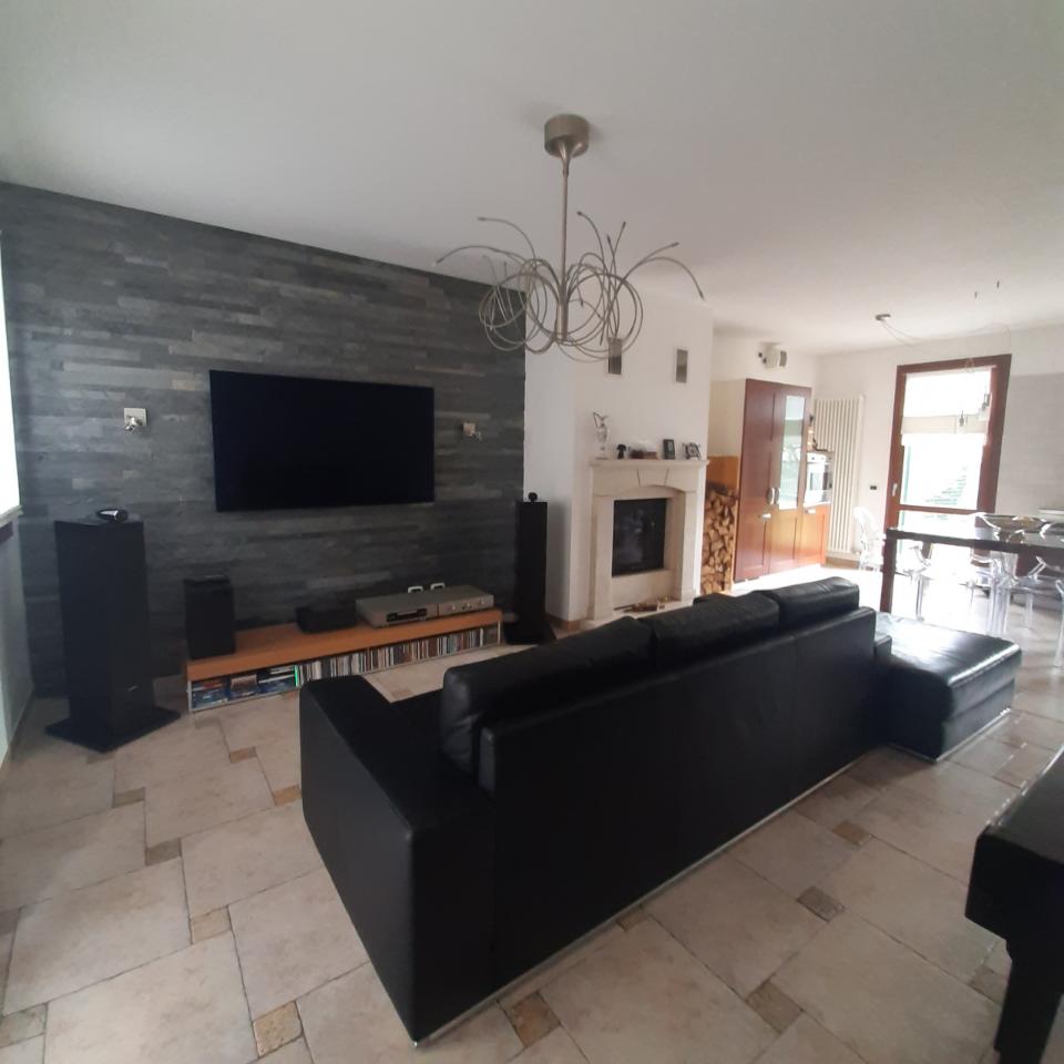 Villa a schiera in vendita a Due Carrare