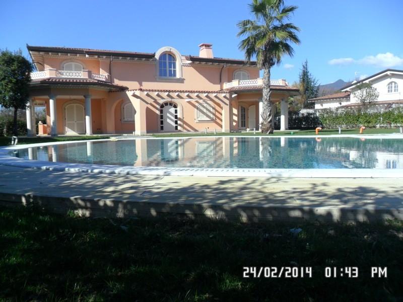Villa in vendita a Forte Dei Marmi