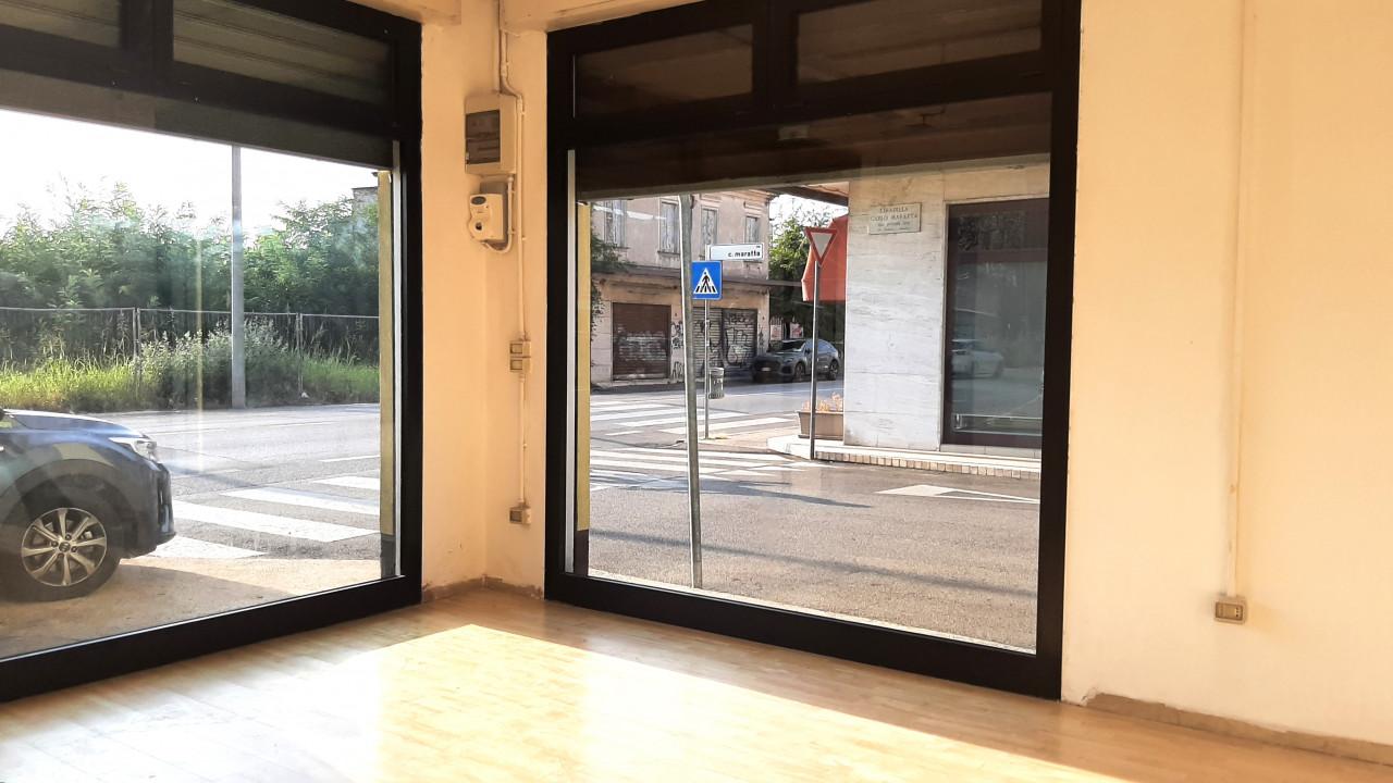 Negozio in affitto a Padova