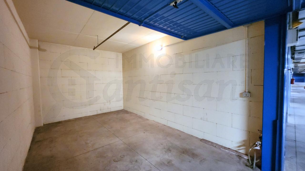 Garage in vendita a Firenze