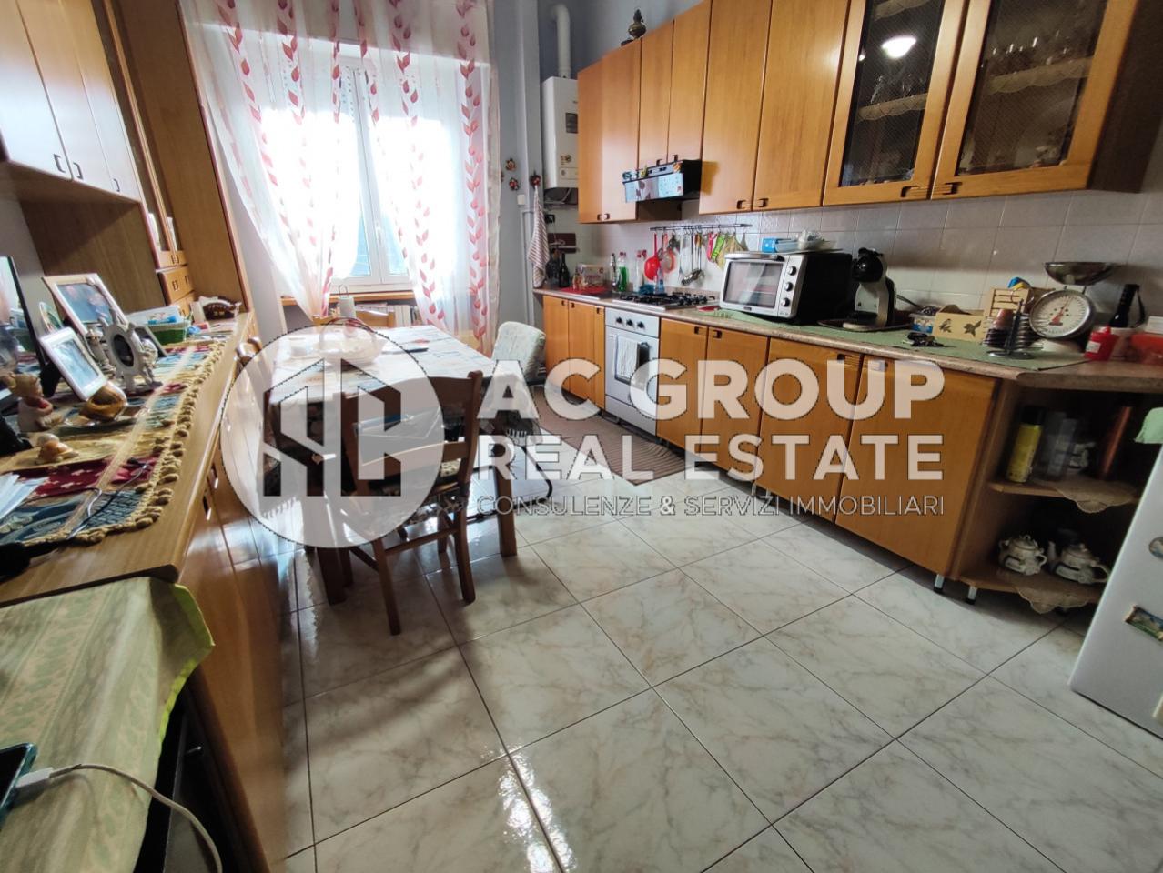 Appartamento in vendita a Senago