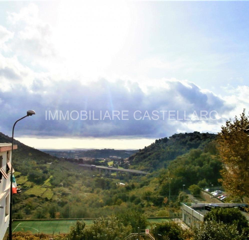 Appartamento in vendita a Castellaro