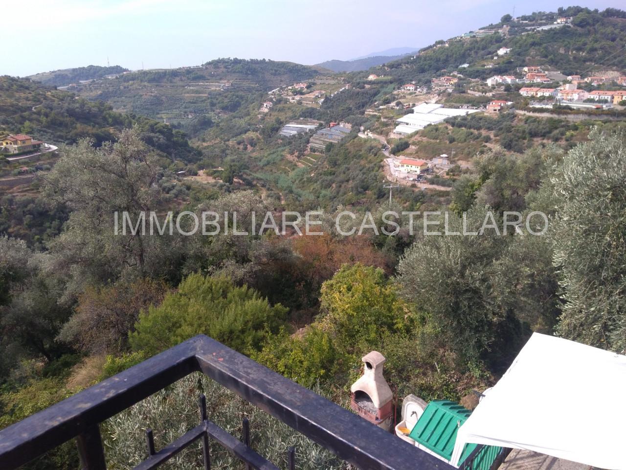 Appartamento in vendita a Pompeiana