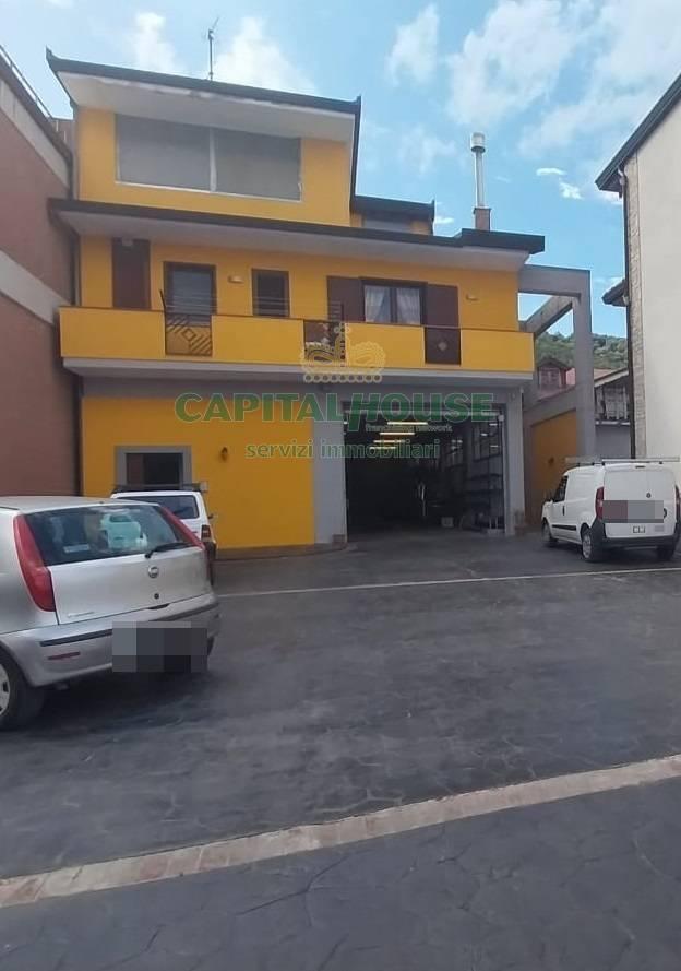 Capannone in vendita a Montoro