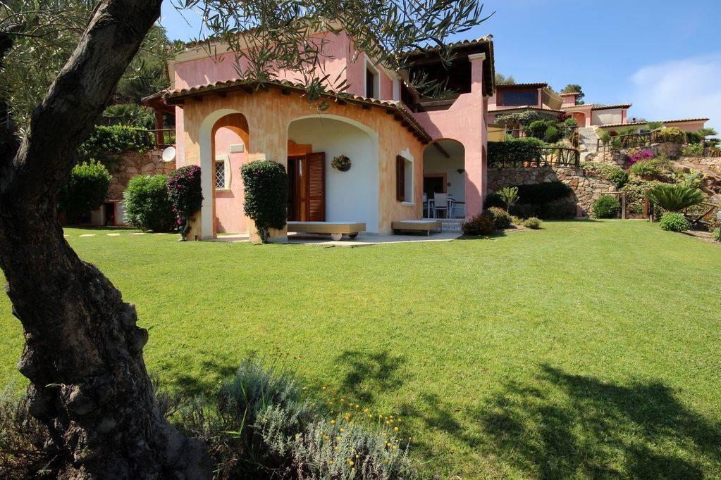 Villa a schiera in vendita a Loiri Porto San Paolo