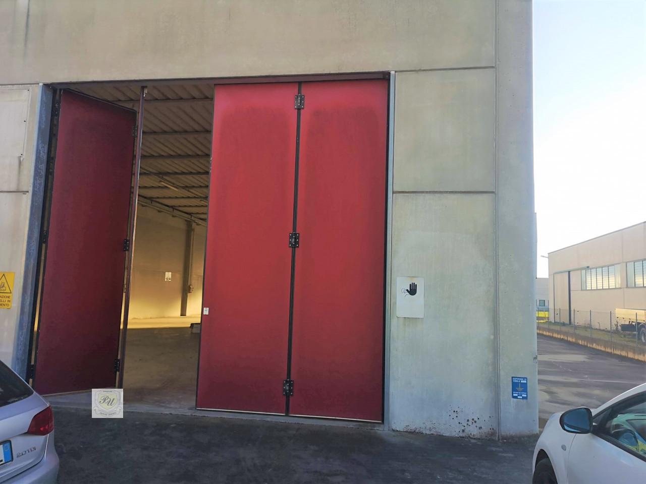 Capannone in affitto a Merlara