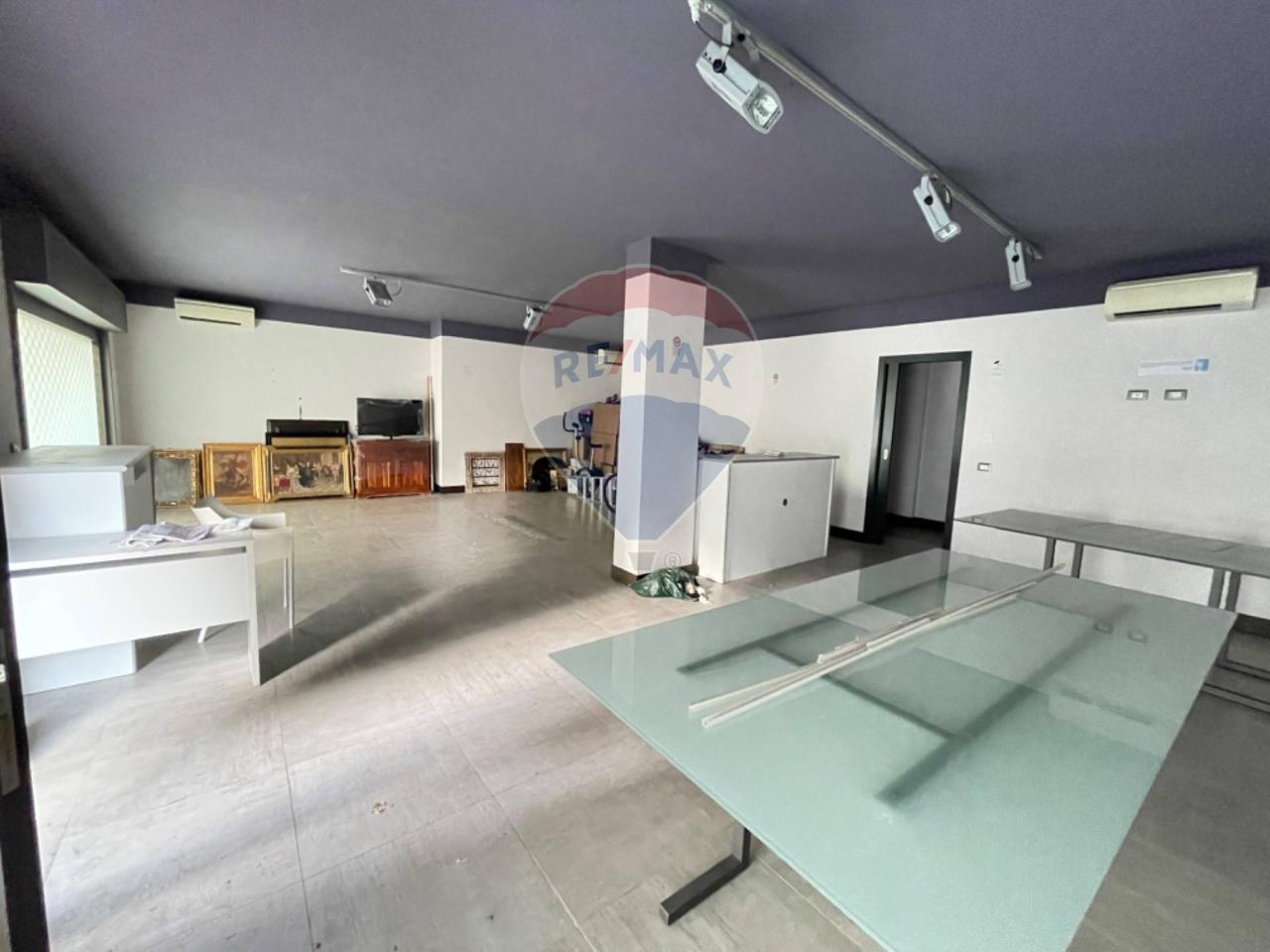 Ufficio in vendita a Caltanissetta