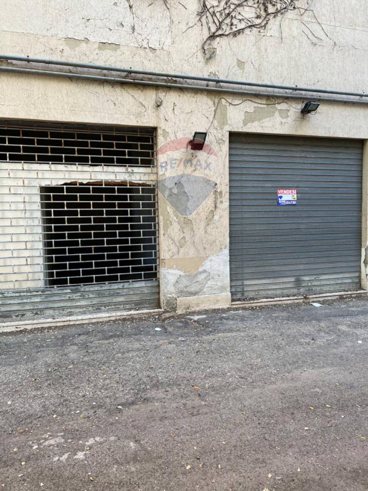 Negozio in vendita a Caltanissetta
