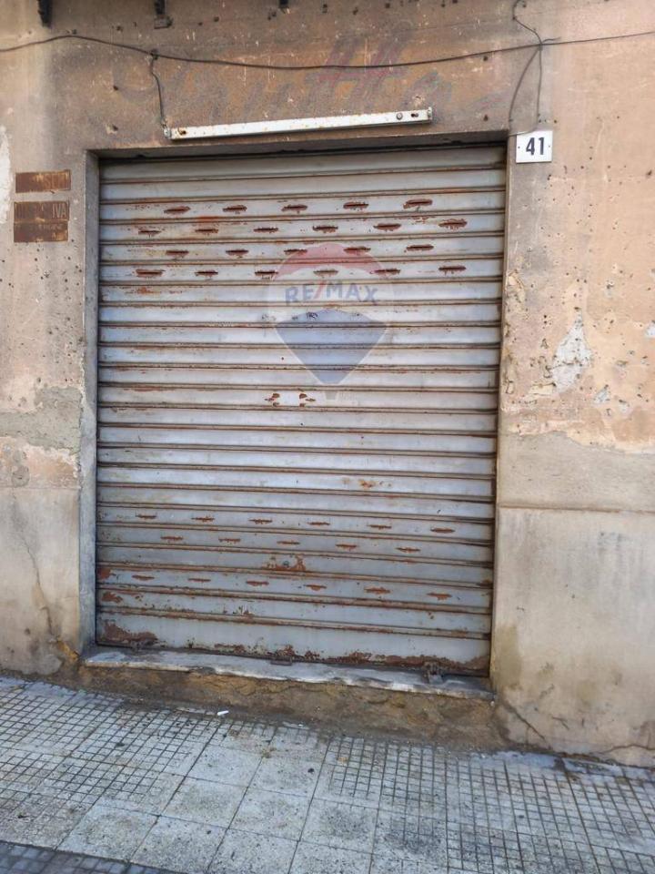 Magazzino in vendita a Caltanissetta