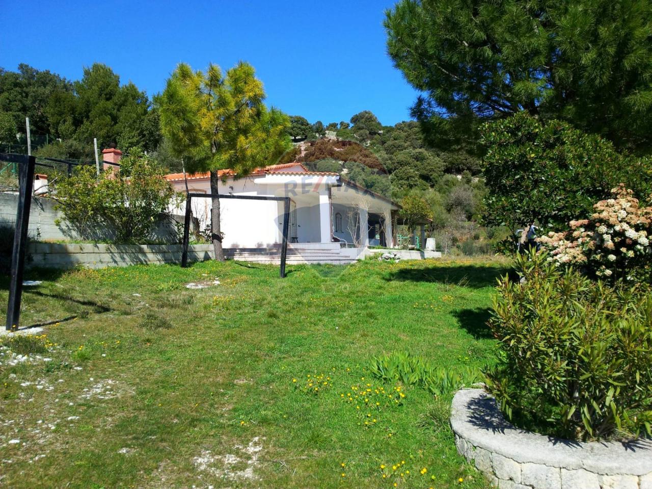 Casa indipendente in vendita a Mattinata