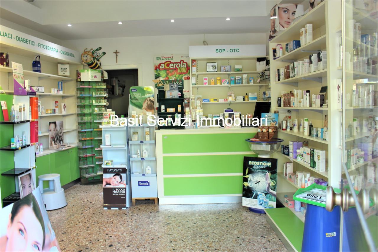 Negozio in affitto a Roma