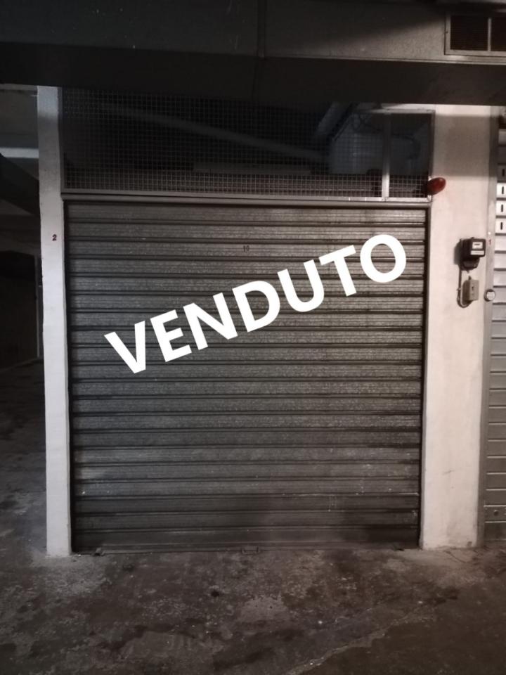 Garage in vendita a Roma