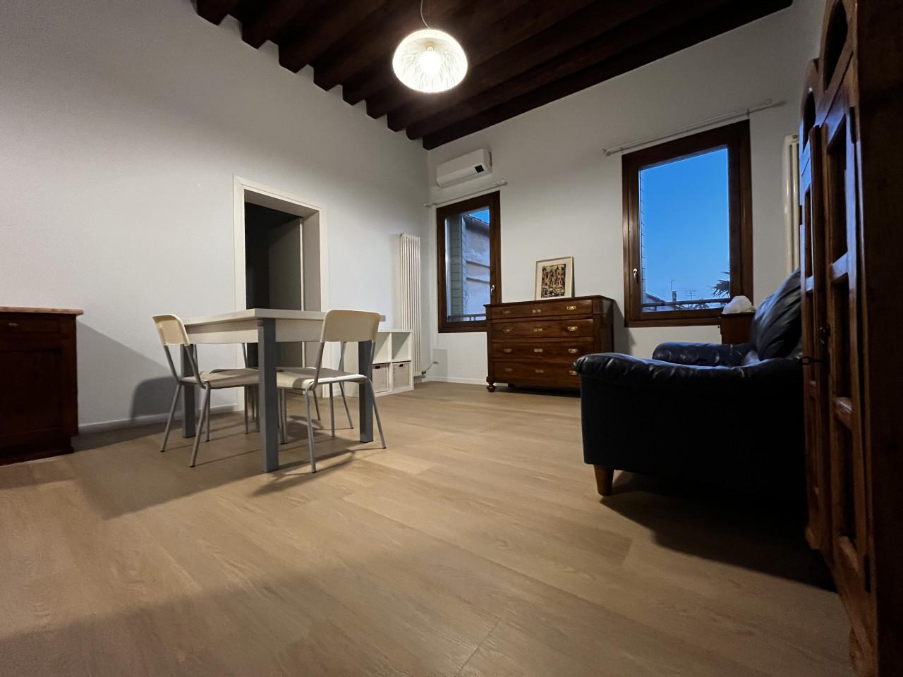 Appartamento in affitto a Este