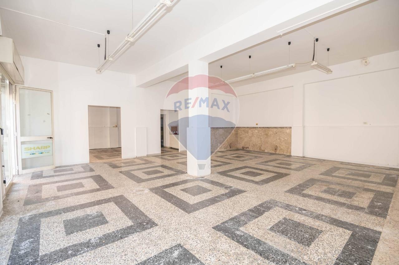 Negozio in vendita a Pachino