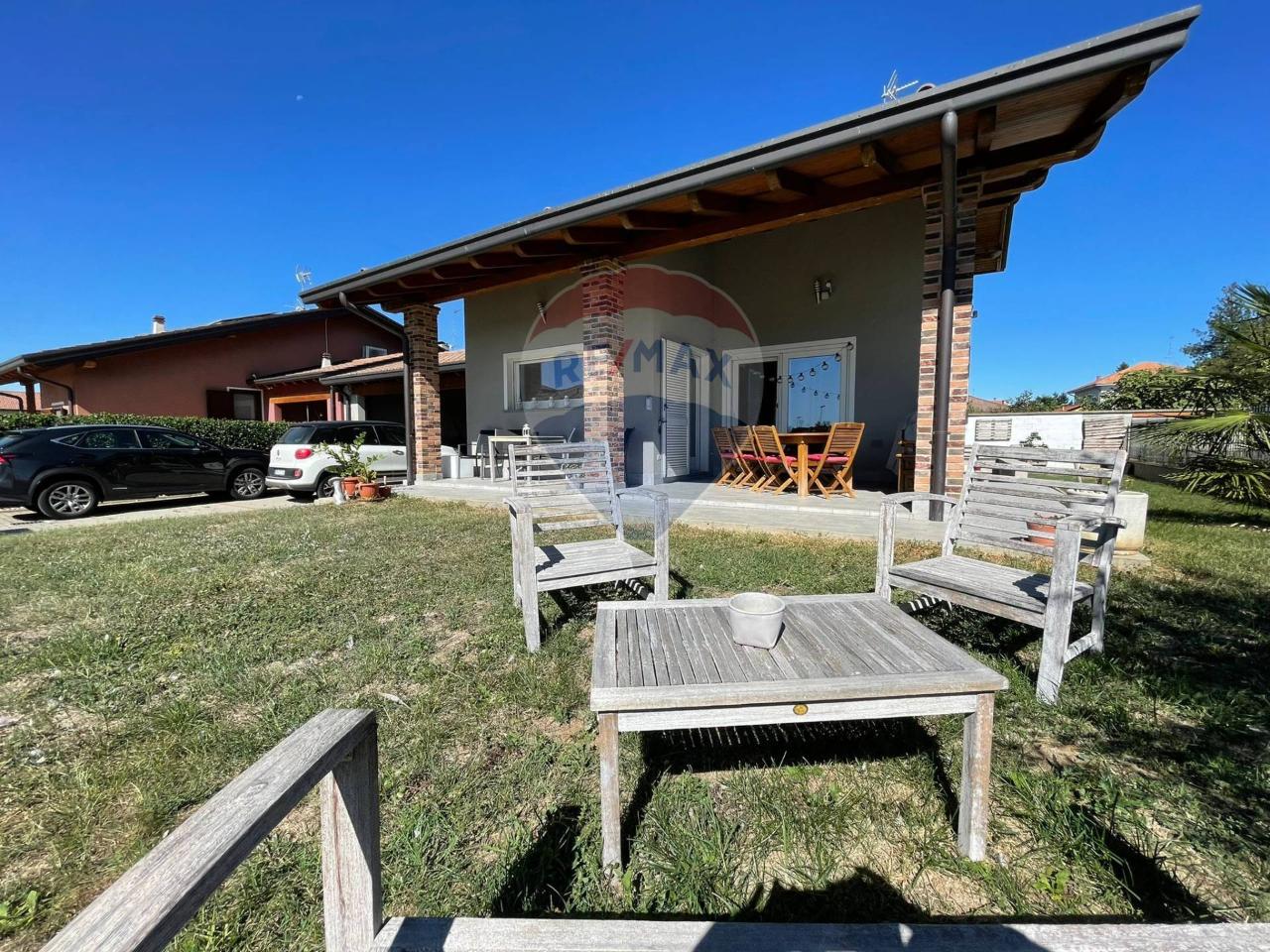 Villa in vendita a Caltignaga