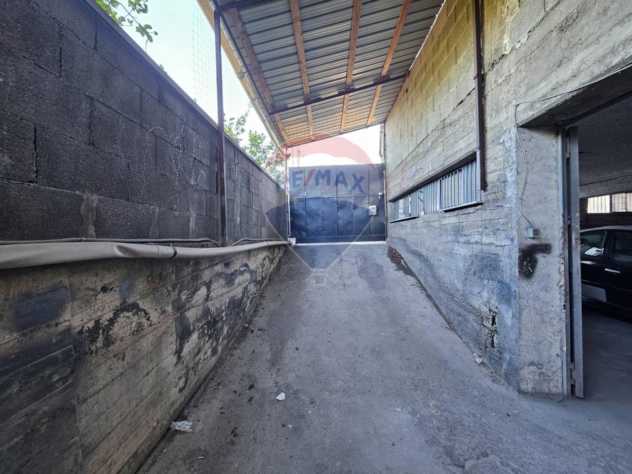 Negozio in vendita a Giarre