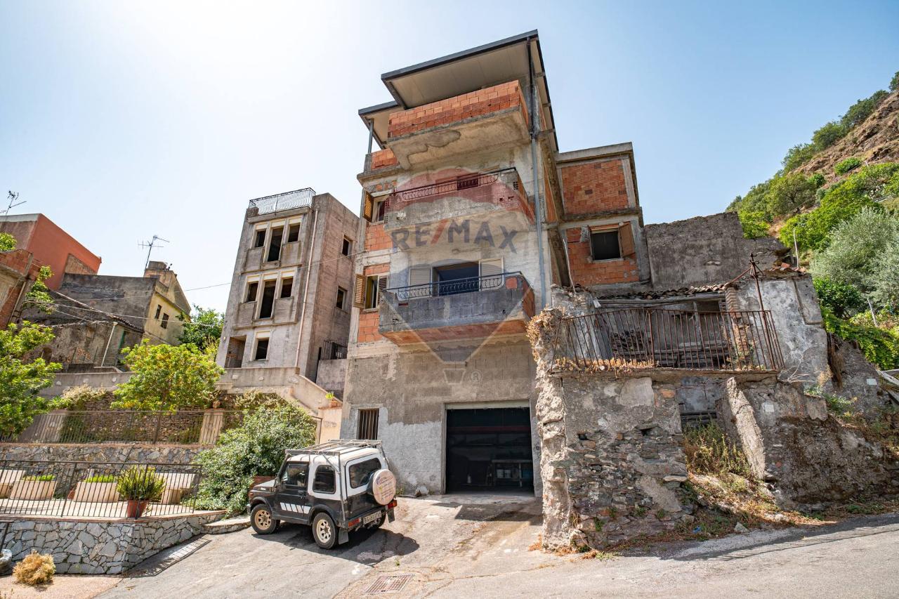 Casa indipendente in vendita a Mongiuffi Melia