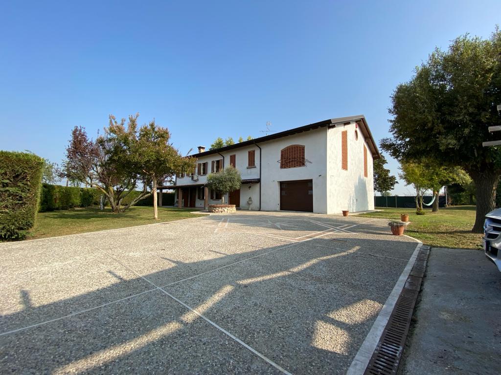 Casa indipendente in vendita a Trevenzuolo