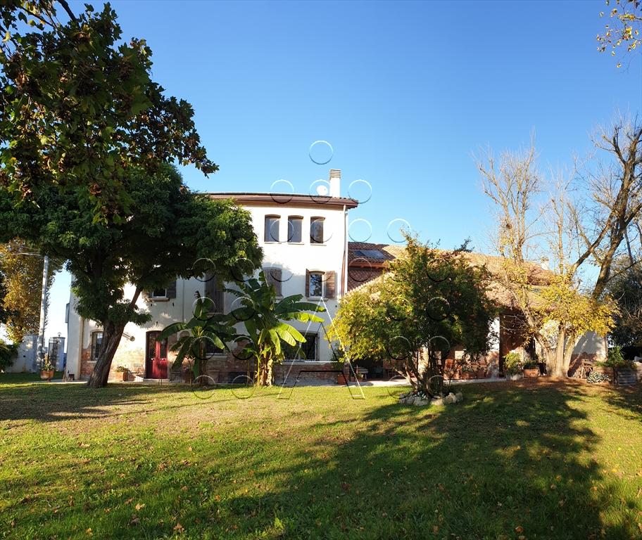 Casa colonica in vendita a Teolo