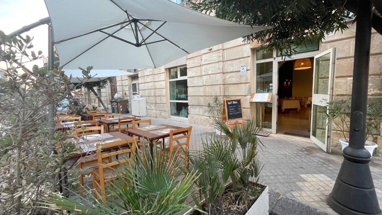 Esercizio commerciale in vendita a Siracusa