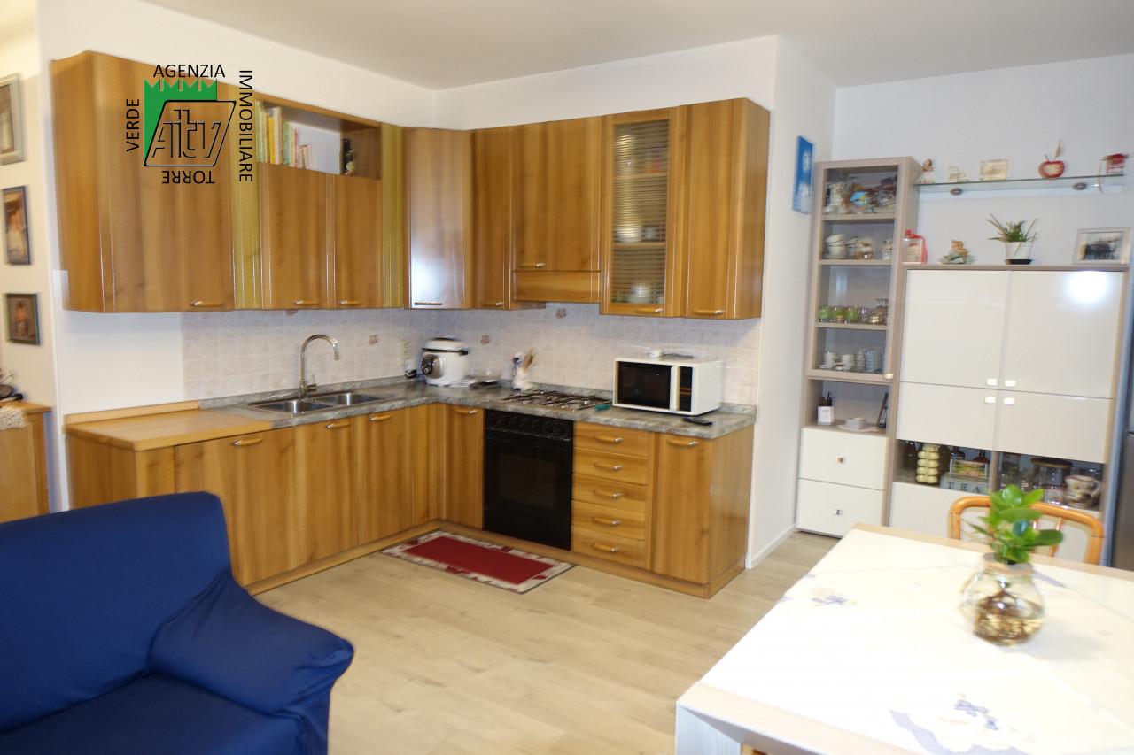 Appartamento in vendita a Rovere' Della Luna