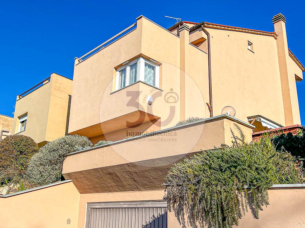 Villa a schiera in vendita a Arezzo