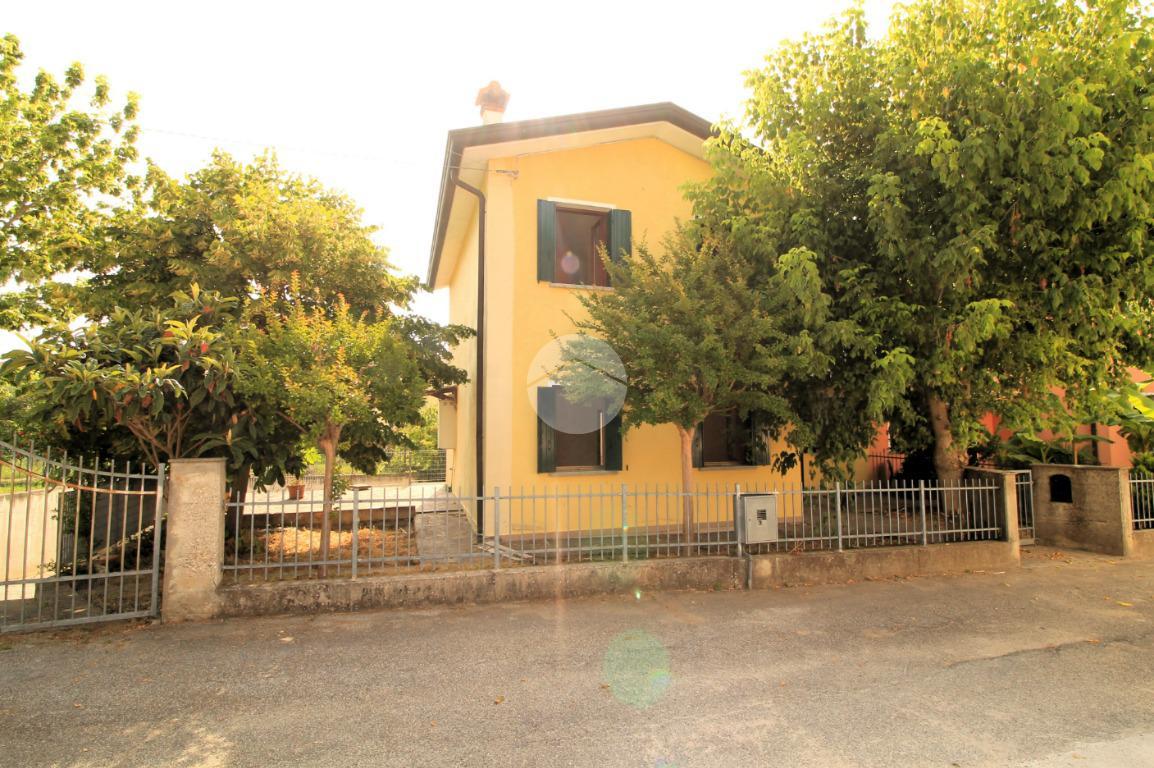 Villa in vendita a Lozzo Atestino