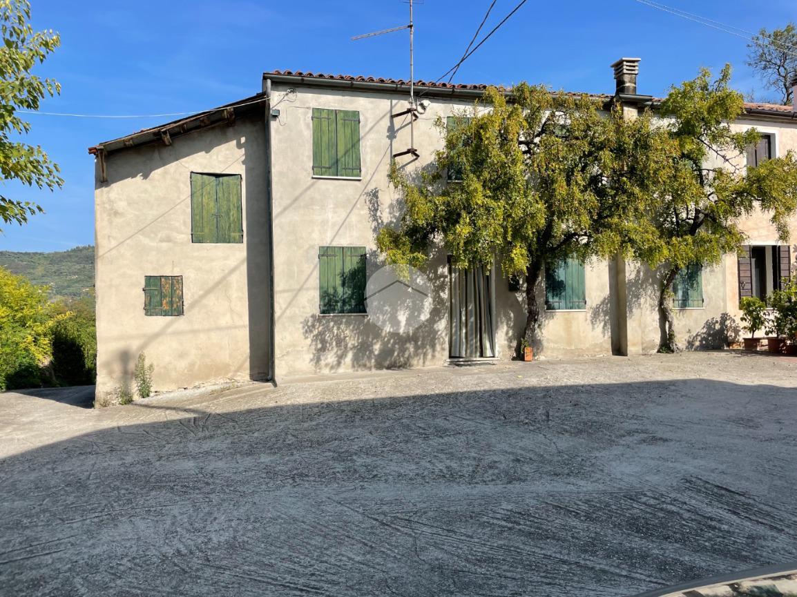 Casa indipendente in vendita a Arqua' Petrarca