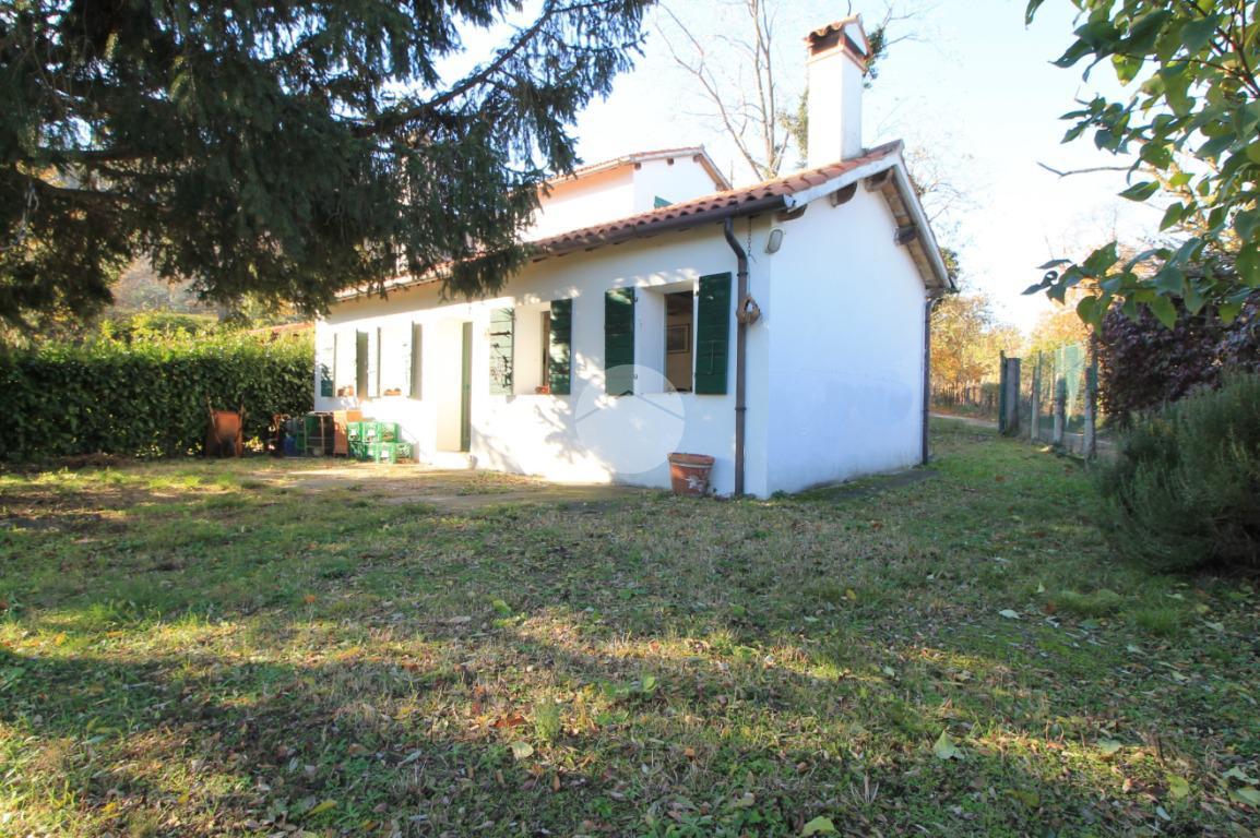 Casa indipendente in vendita a Torreglia