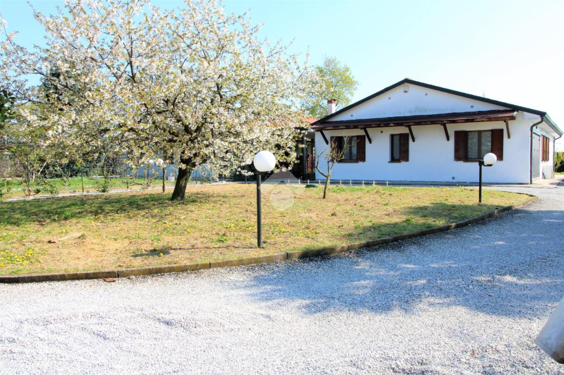 Villa in vendita a Pernumia