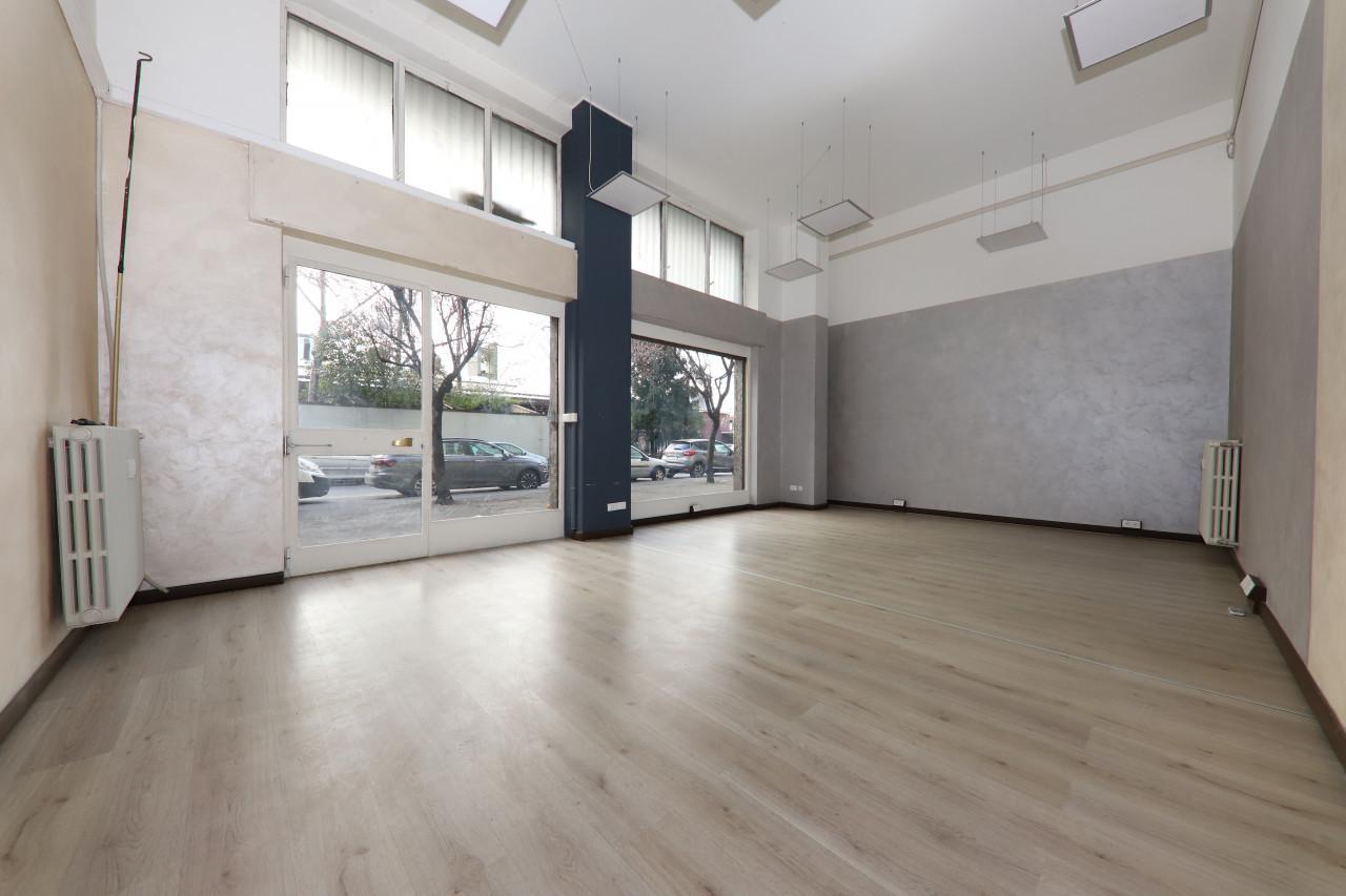 Negozio in affitto a Bresso