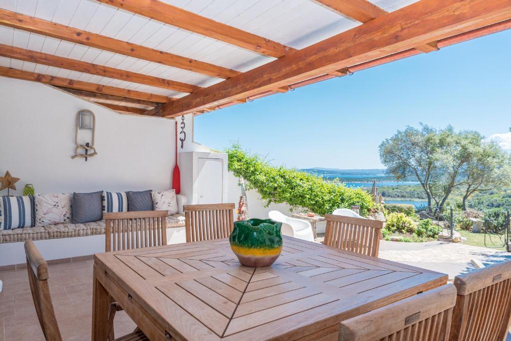 Villa a schiera in vendita a Santa Teresa Gallura