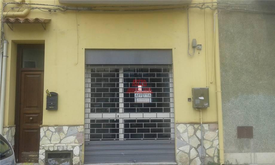 Locale commerciale in vendita a Villabate