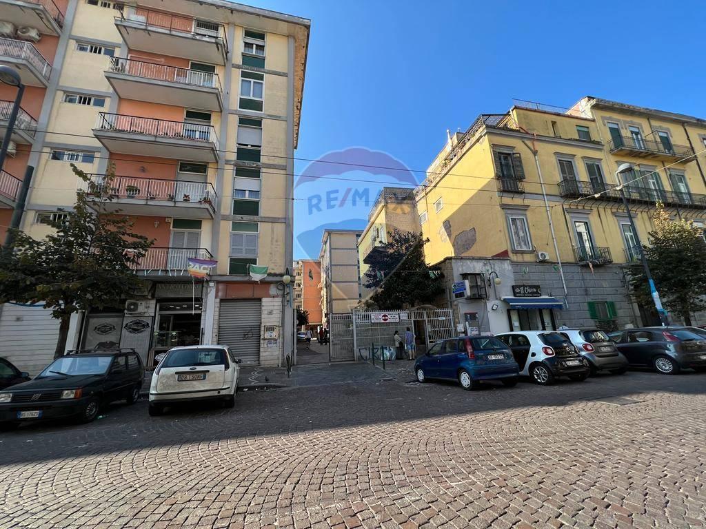 Appartamento in vendita a Napoli