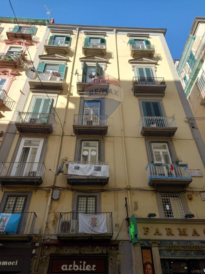 Appartamento in vendita a Napoli