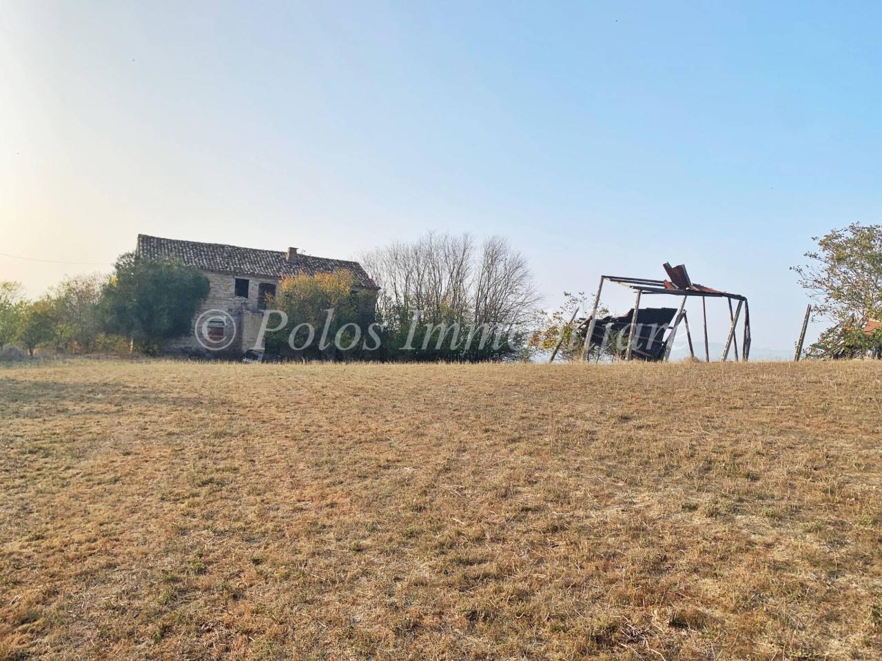Rustico in vendita a Fermo
