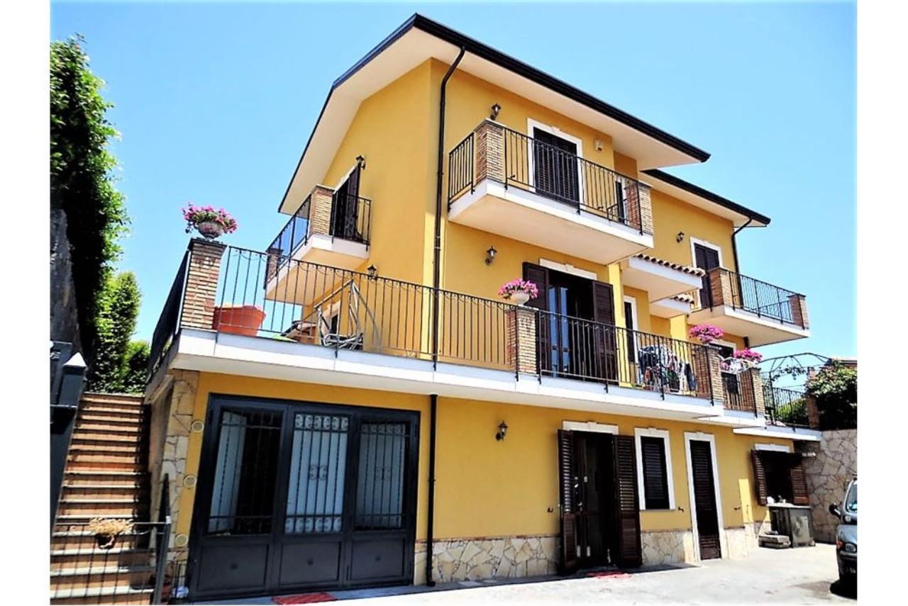 Villa in vendita a Trecastagni